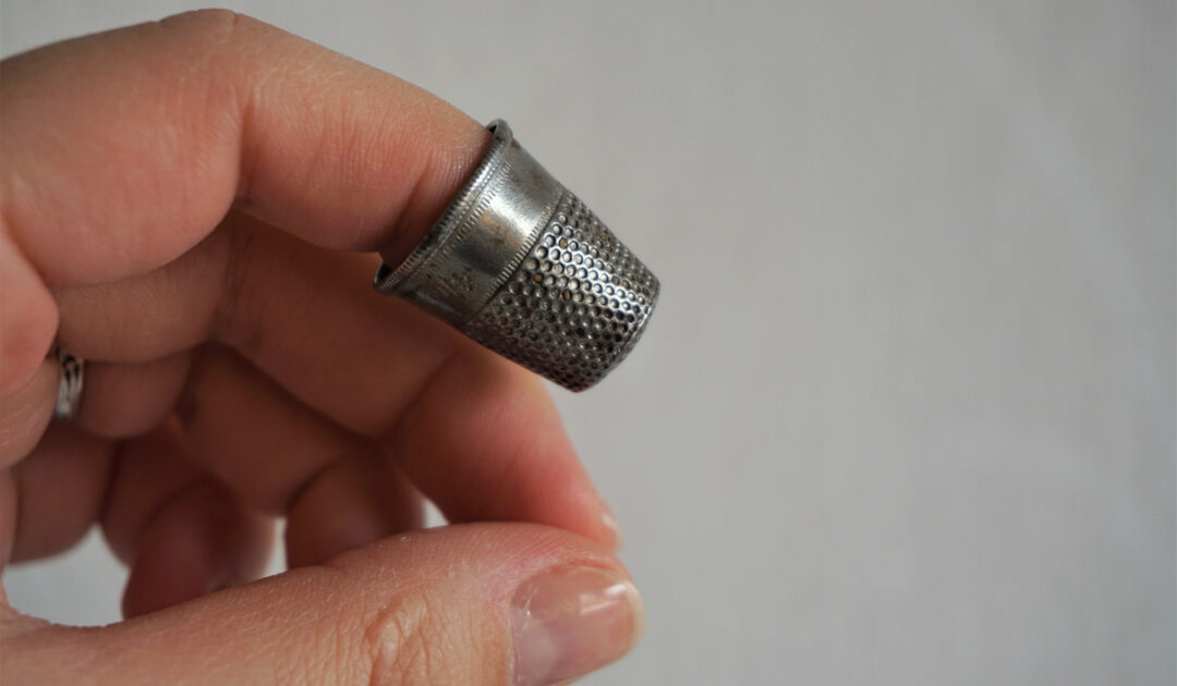 How to Choose the Right Size Thimble in 6 Steps - Measure by the Yard